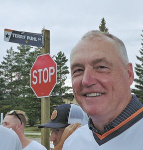 Terry Puhl inducted into Hall of Fame - Grasslands News